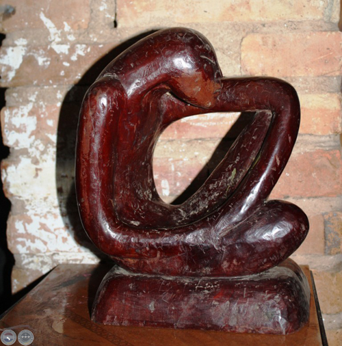 Portal Guaraní - INDIO PENSANTE - Escultura de HUGO POLETTI - Hugo Poletti