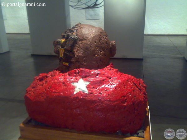 Portal Guaraní - TERMINATOR, 2011 - Escultura de FIDEL FERNÁNDEZ ...